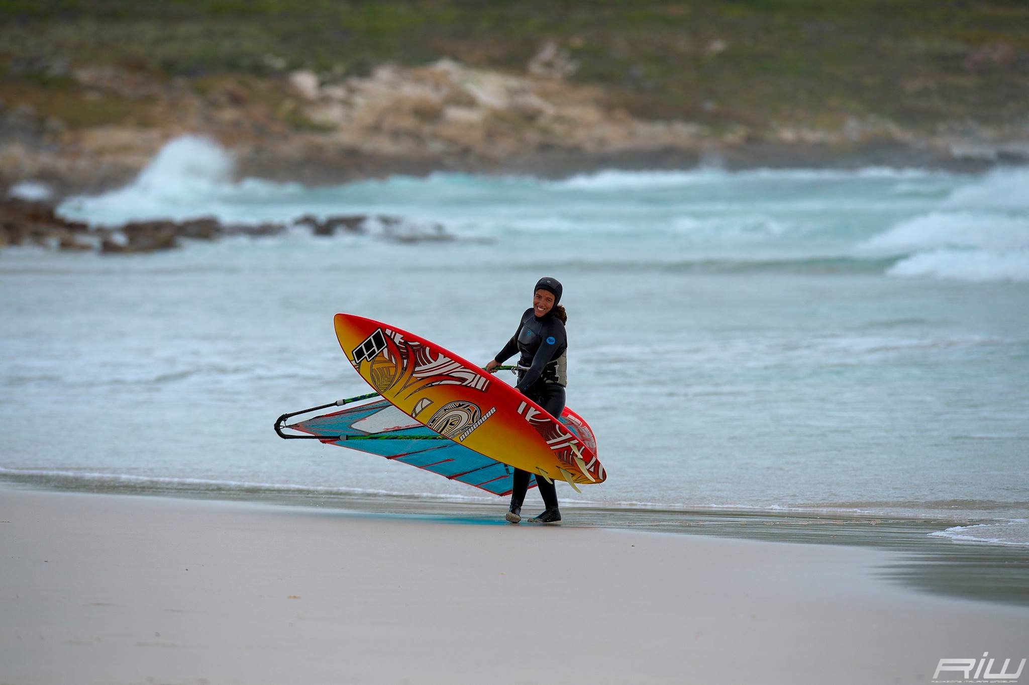 Adele Frola in allenamento tra le onde di Jeri - RIWmag