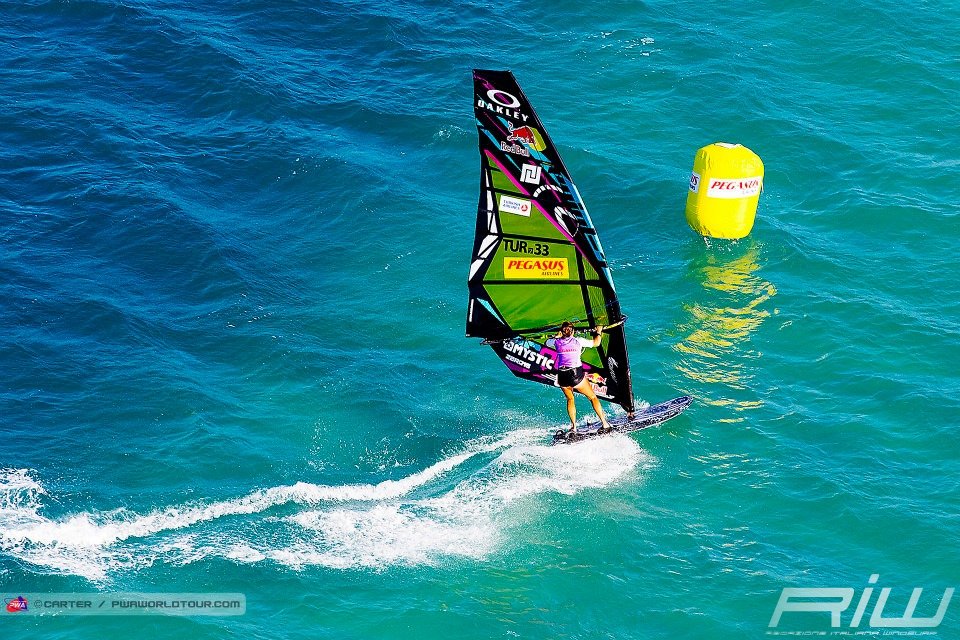 Alacati PWA Slalom, D5: 2 tabelloni e altre sorprese - RIWmag