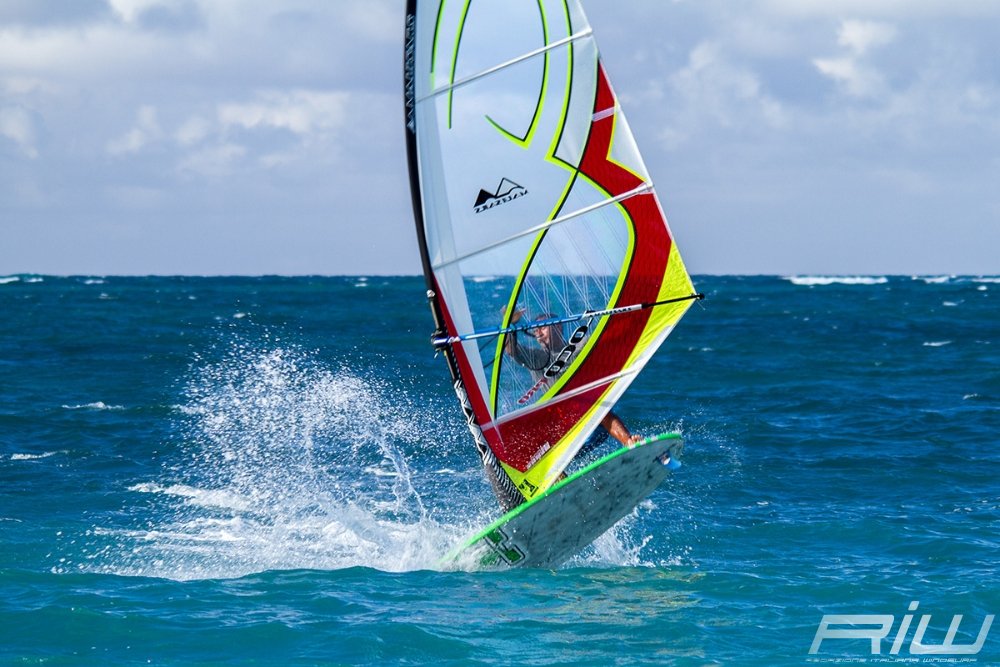 MauiSails Loco Pro 2014: 4 stecche dedicate al freestyle - RIWmag